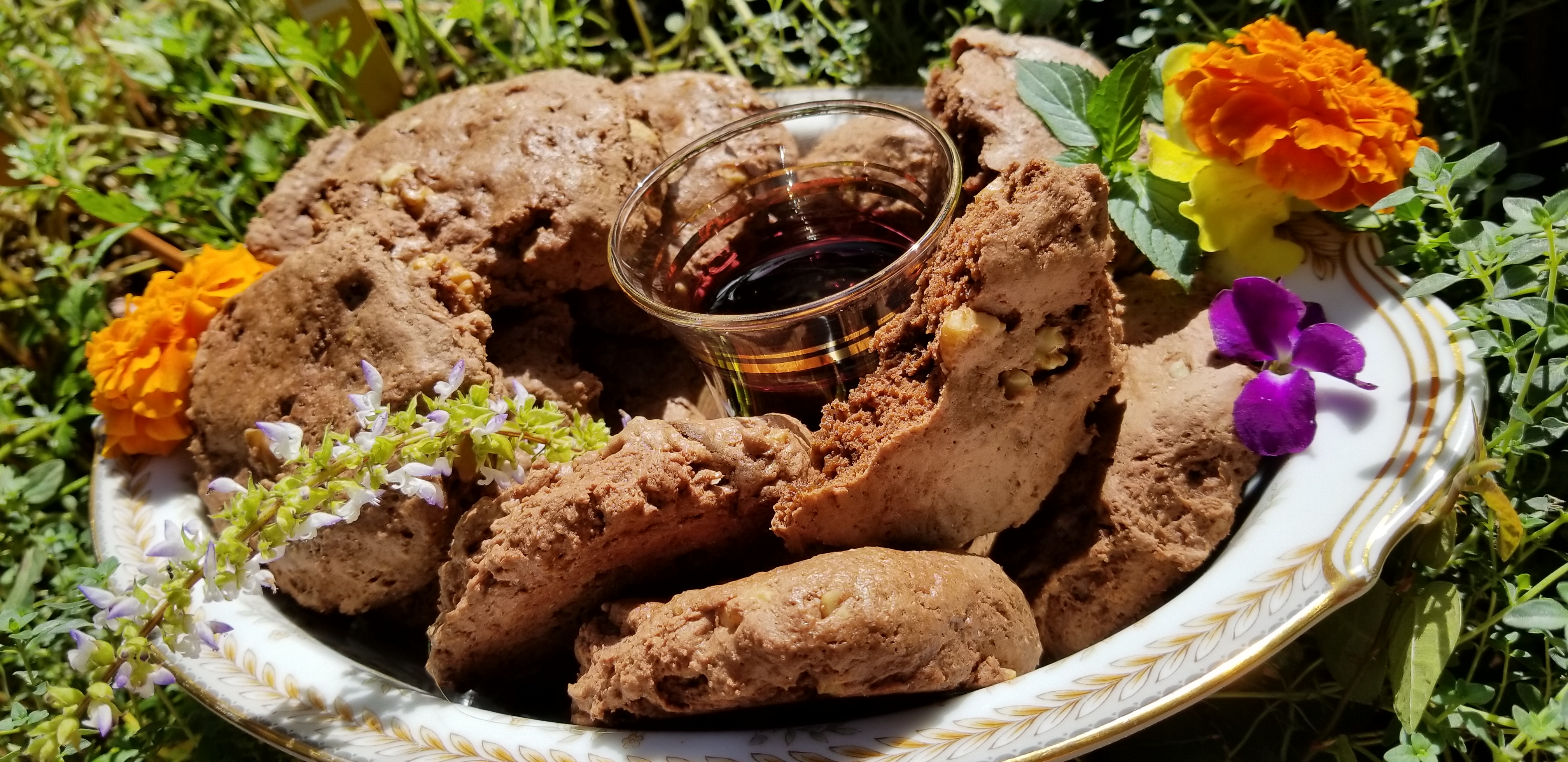 Chocolate Sambuca Cookies – Nibble on This!